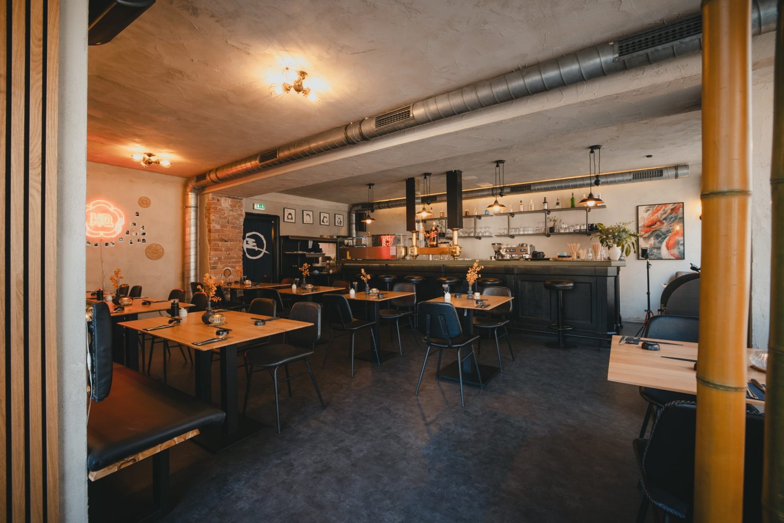 HQ - Grill | Wok | Sushi - Asiatisches Restaurant In LA!