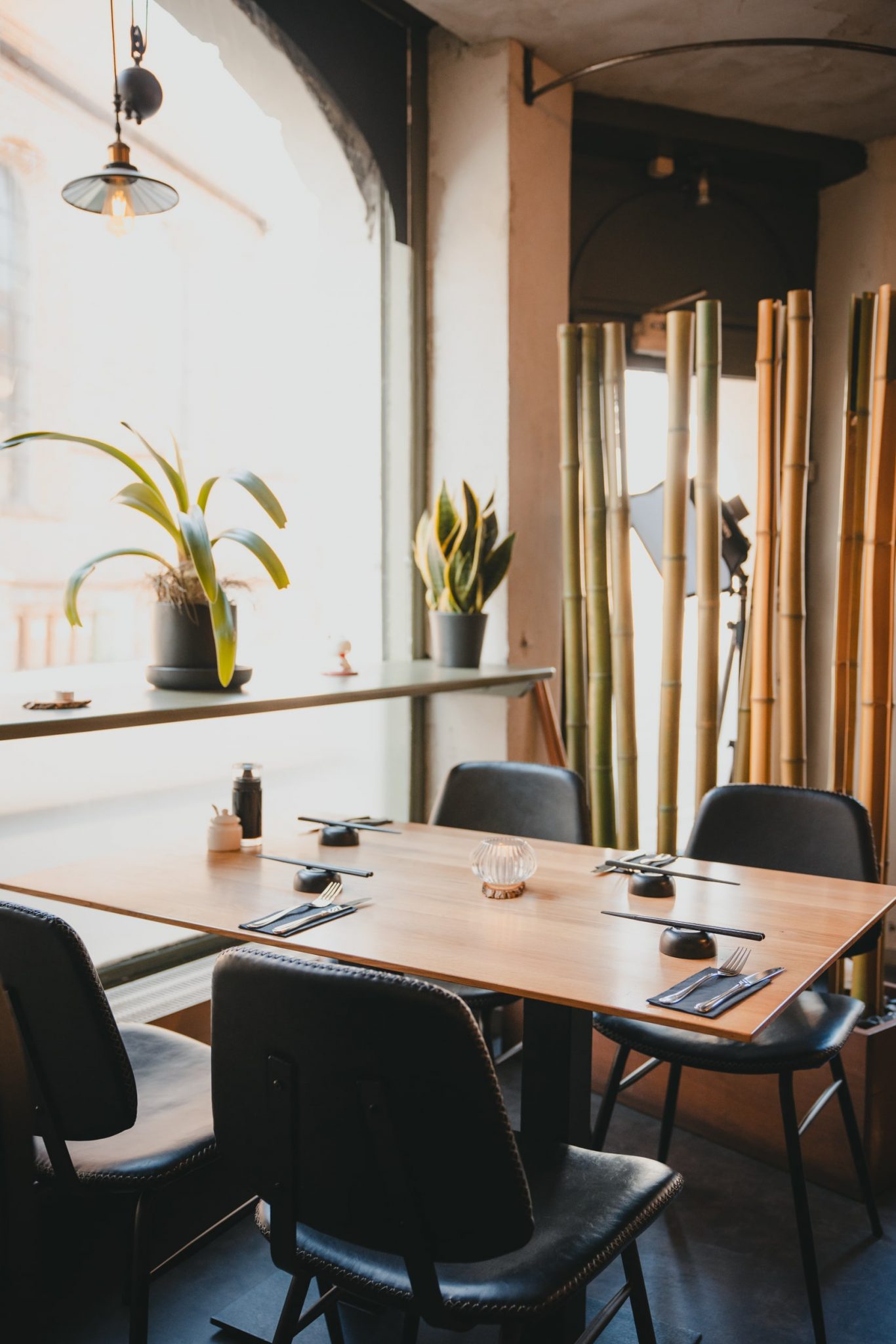 HQ - Grill | Wok | Sushi - Asiatisches Restaurant In LA!